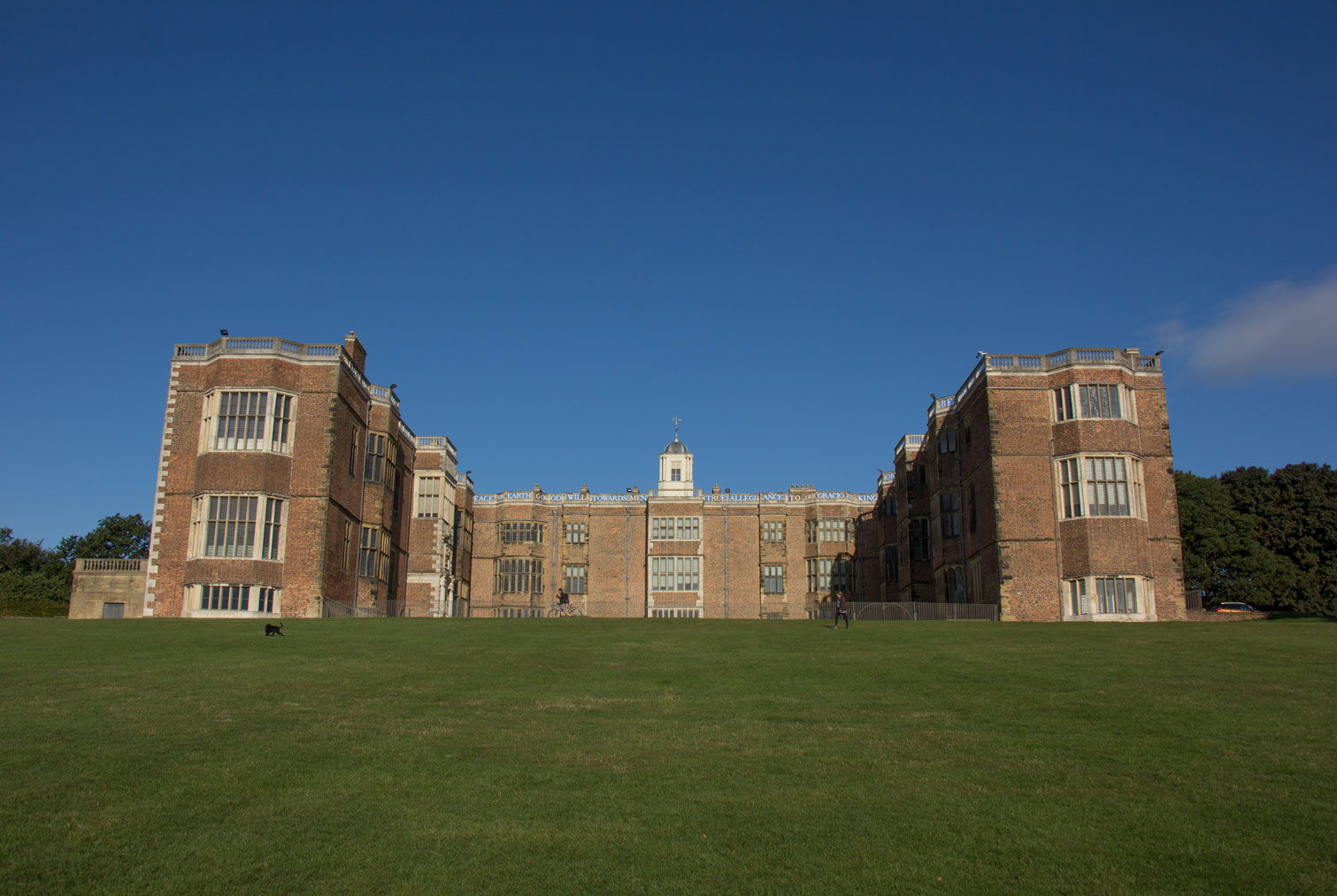 Roundhay Park to Temple Newsam cycle route